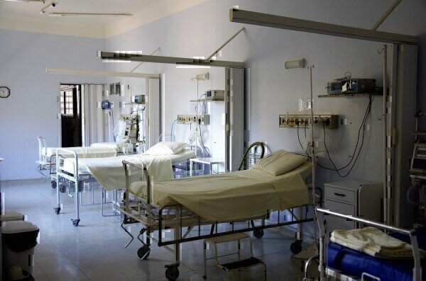 How Clean Is the Air Around Hospitals? Pollution Solutions Online